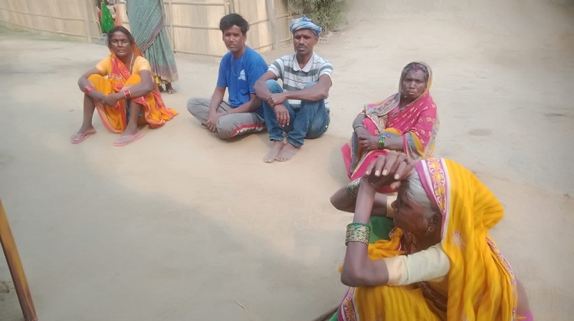 सप्तरीमा तीन पुस्तादेखि सिङ्गो दलित परिवार नै नागरिकताविहीन | Bishal ...
